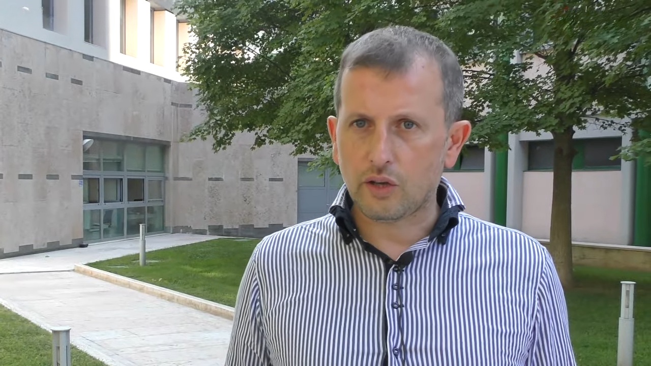 Division 4 – The Role of Soils in Sustaining Society and the ...